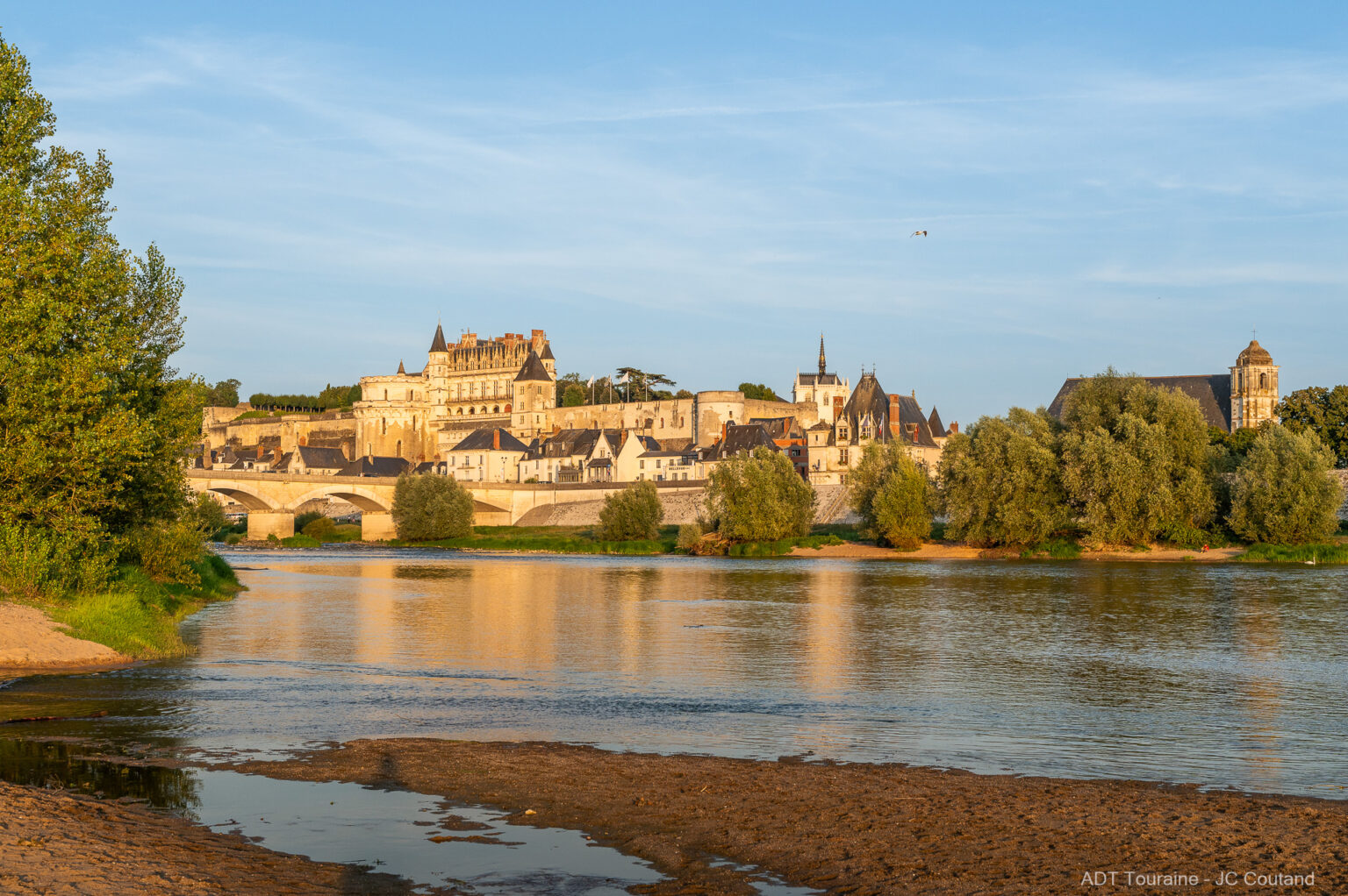 Royal Chateau of Amboise - Amboise Val de Loire Tourist Office